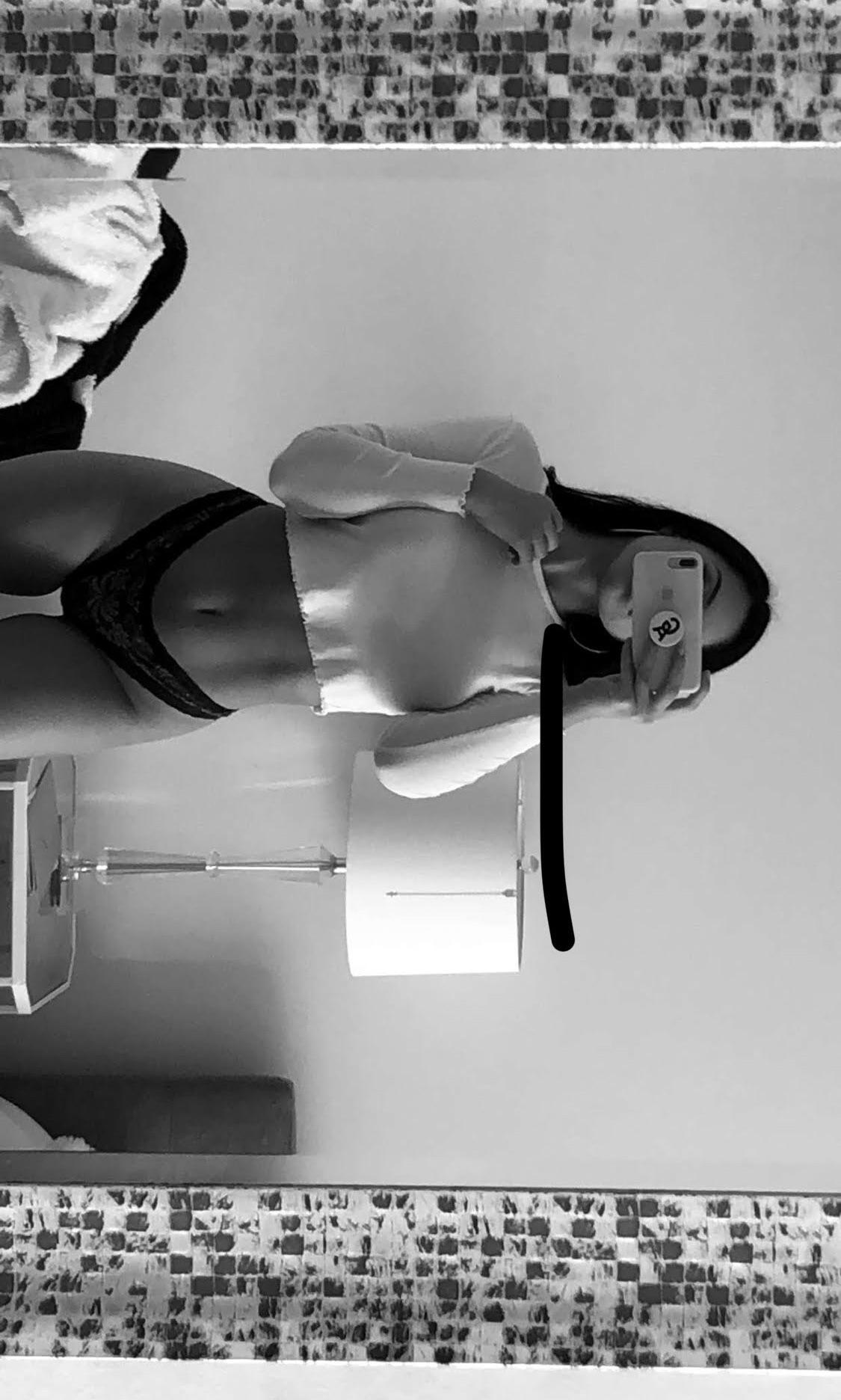 Thigh Gap Scrolller 2141