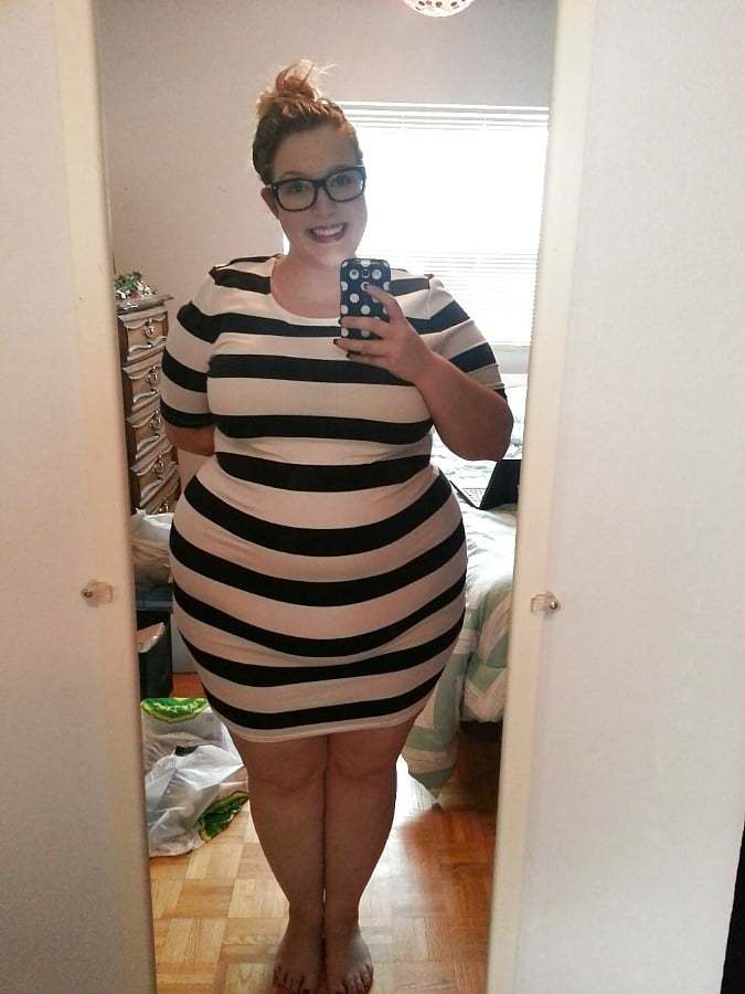 This BBW looks lovely in horizontal stripes | Scrolller