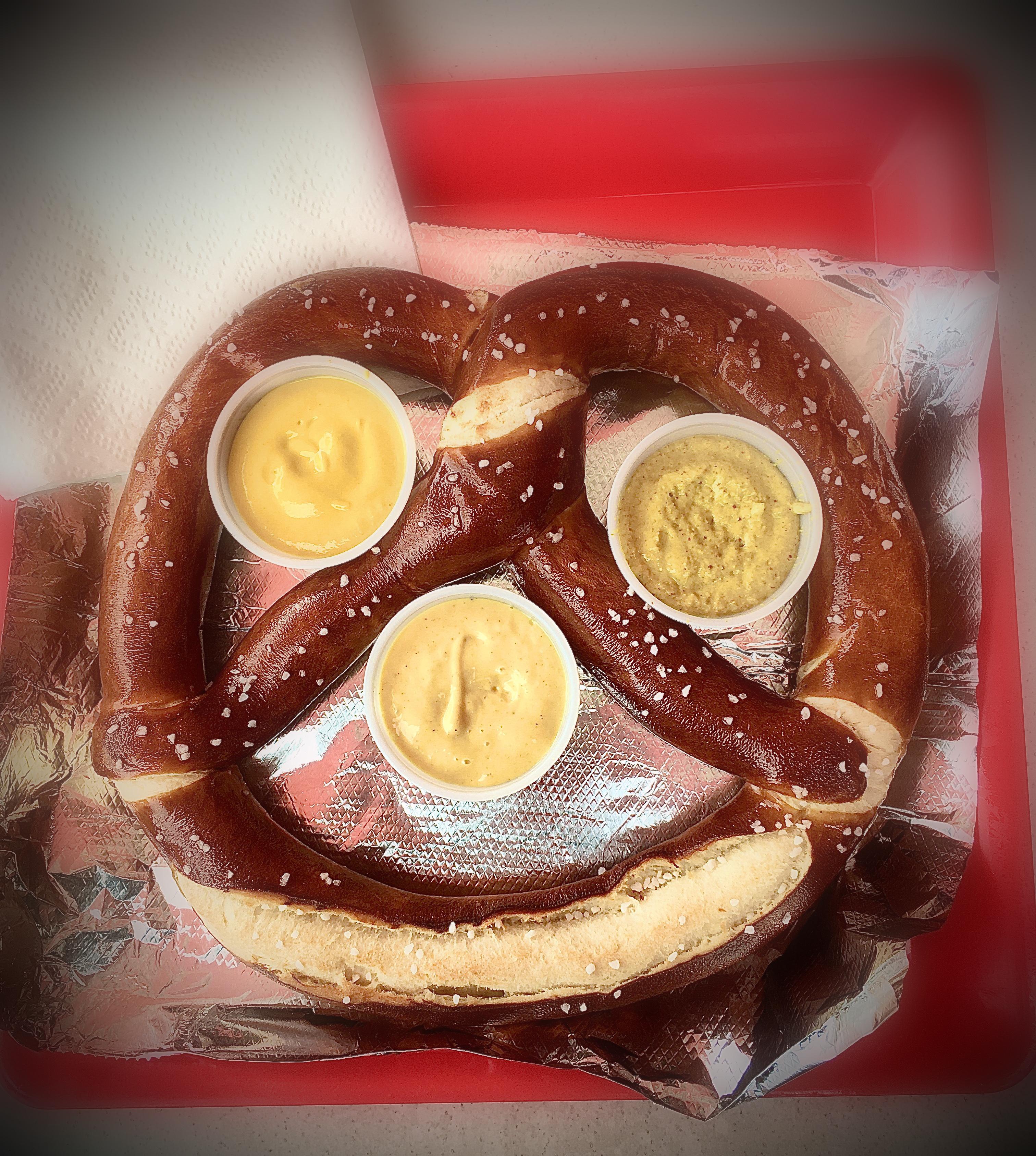 this delighted pretzel | Scrolller