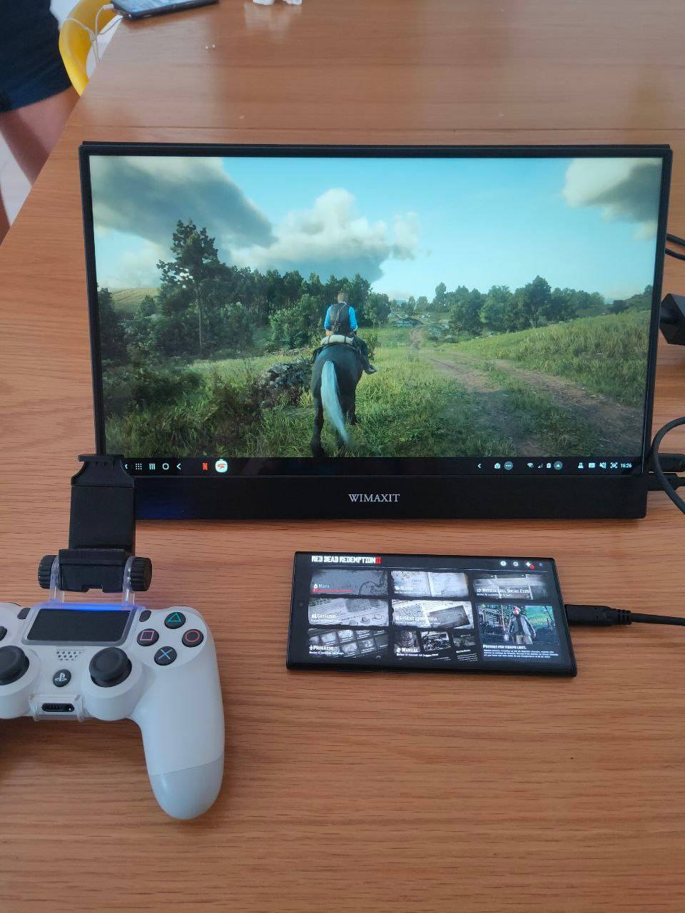 Samsungdex + Stadia + external touch monitor + Dual Shock 4 = like having a console ! | Scrolller