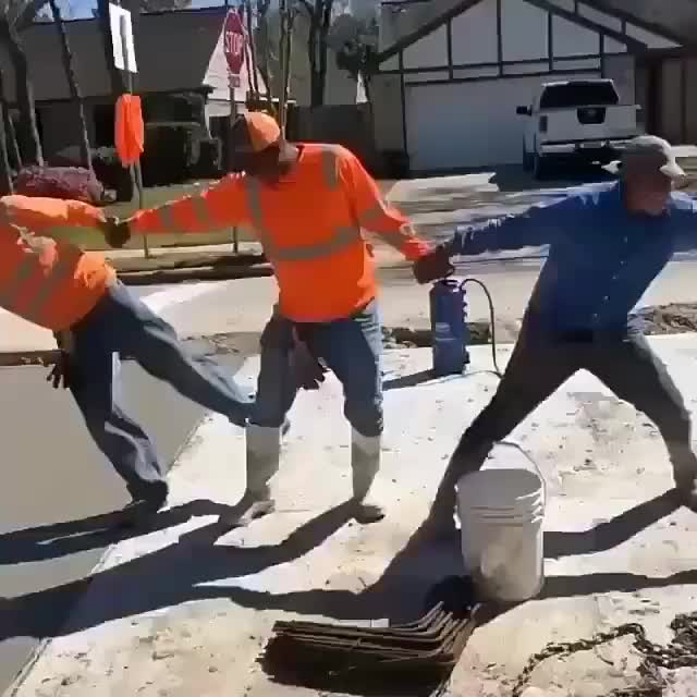 Work sometimes be like....! | Scrolller