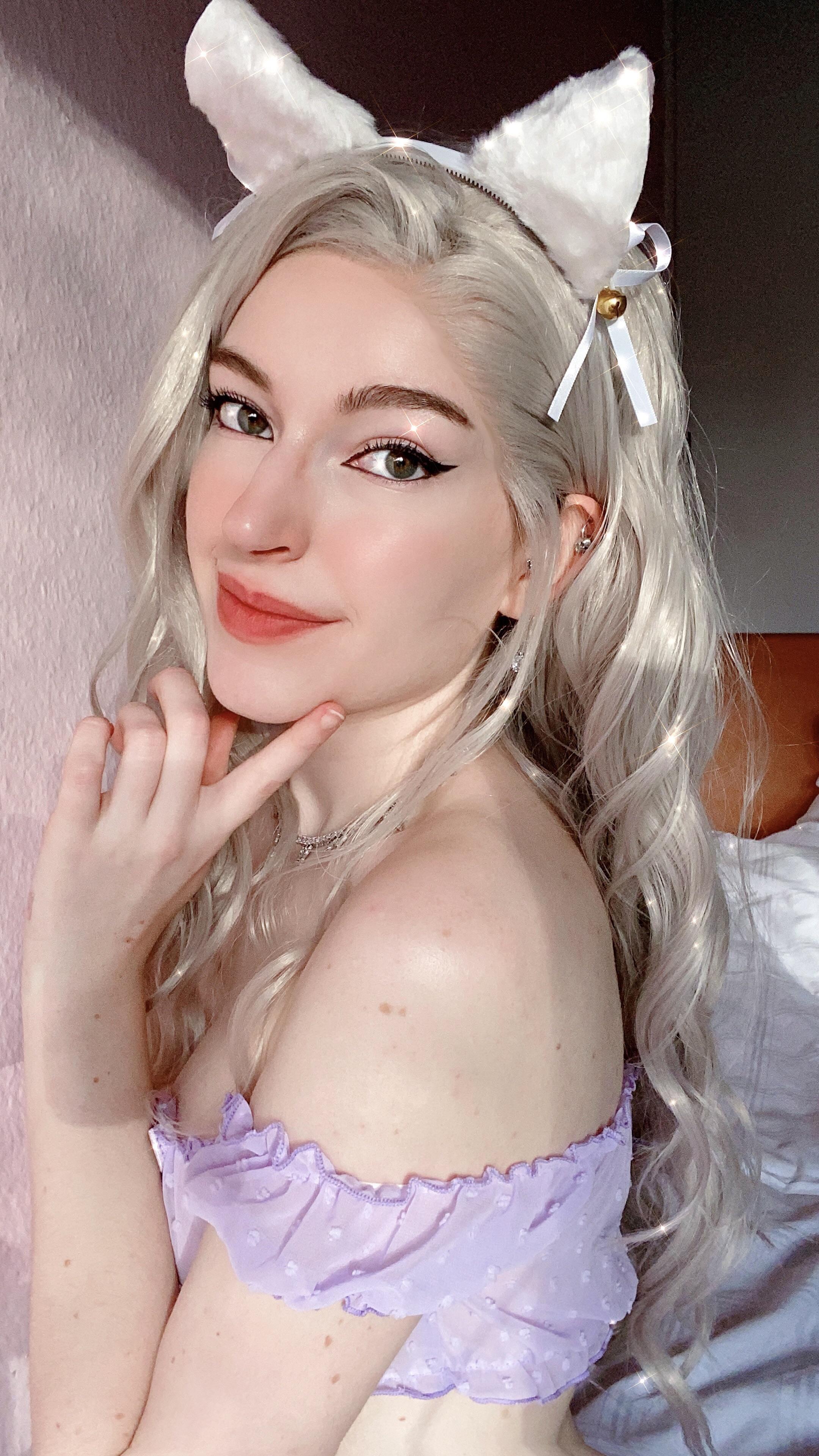 This Kitty is new to Reddit! Hope you like my first post here ☺️ | Scrolller