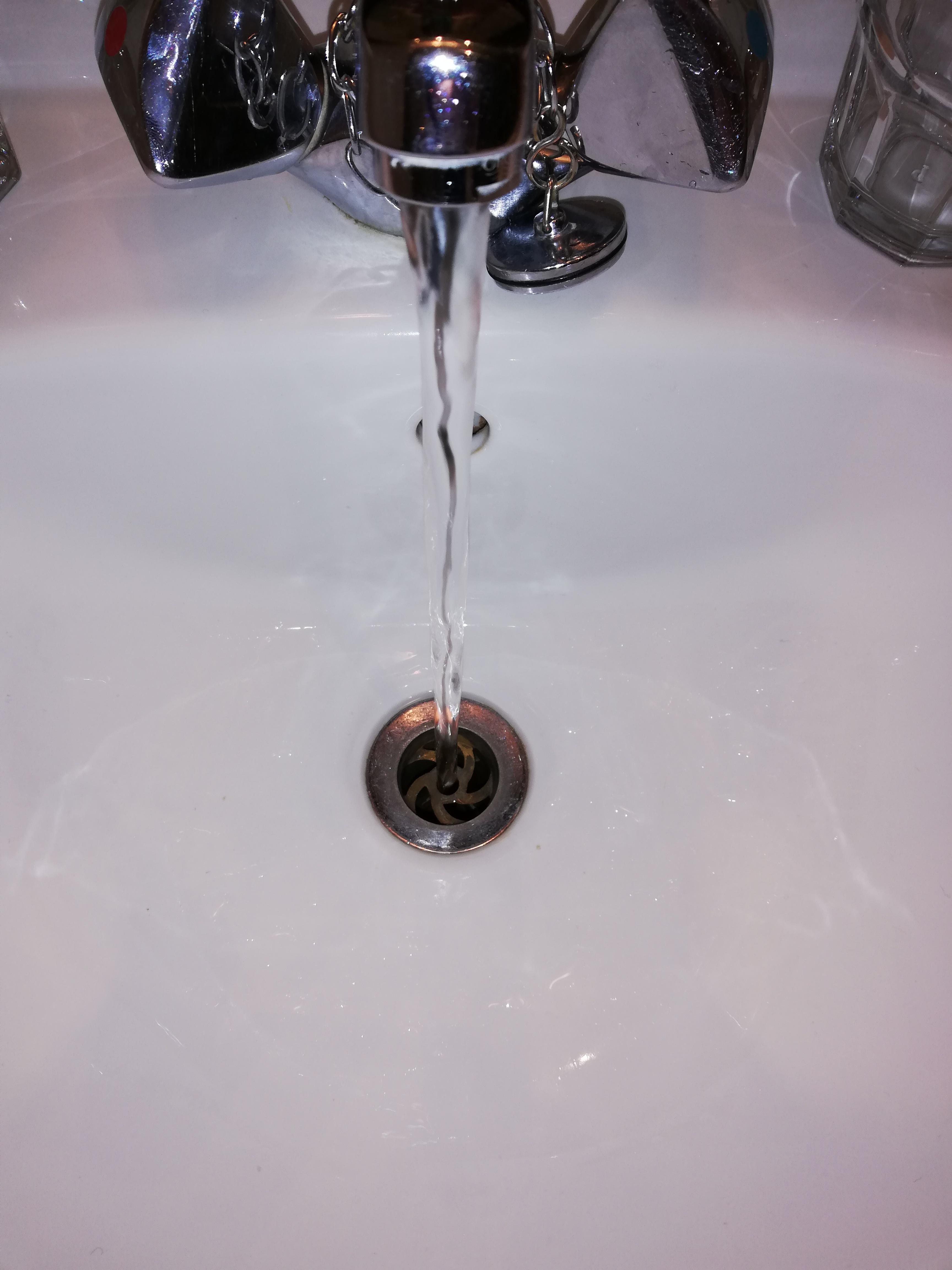 This laminar flow tap that goes right into the sink hole. | Scrolller