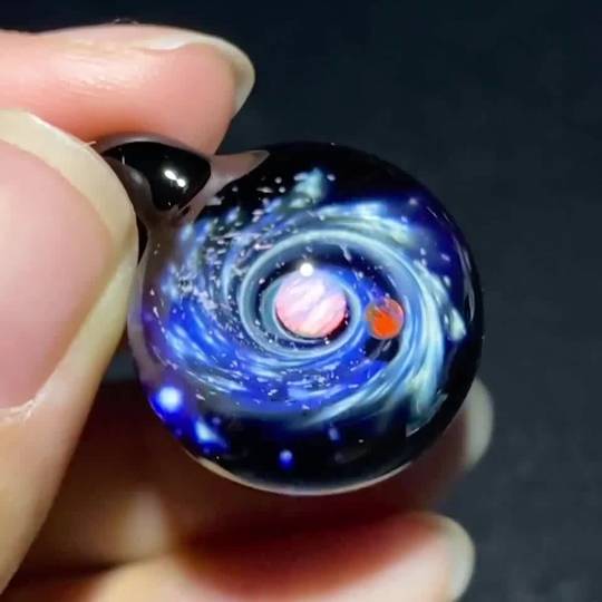 This mini galaxy | Scrolller