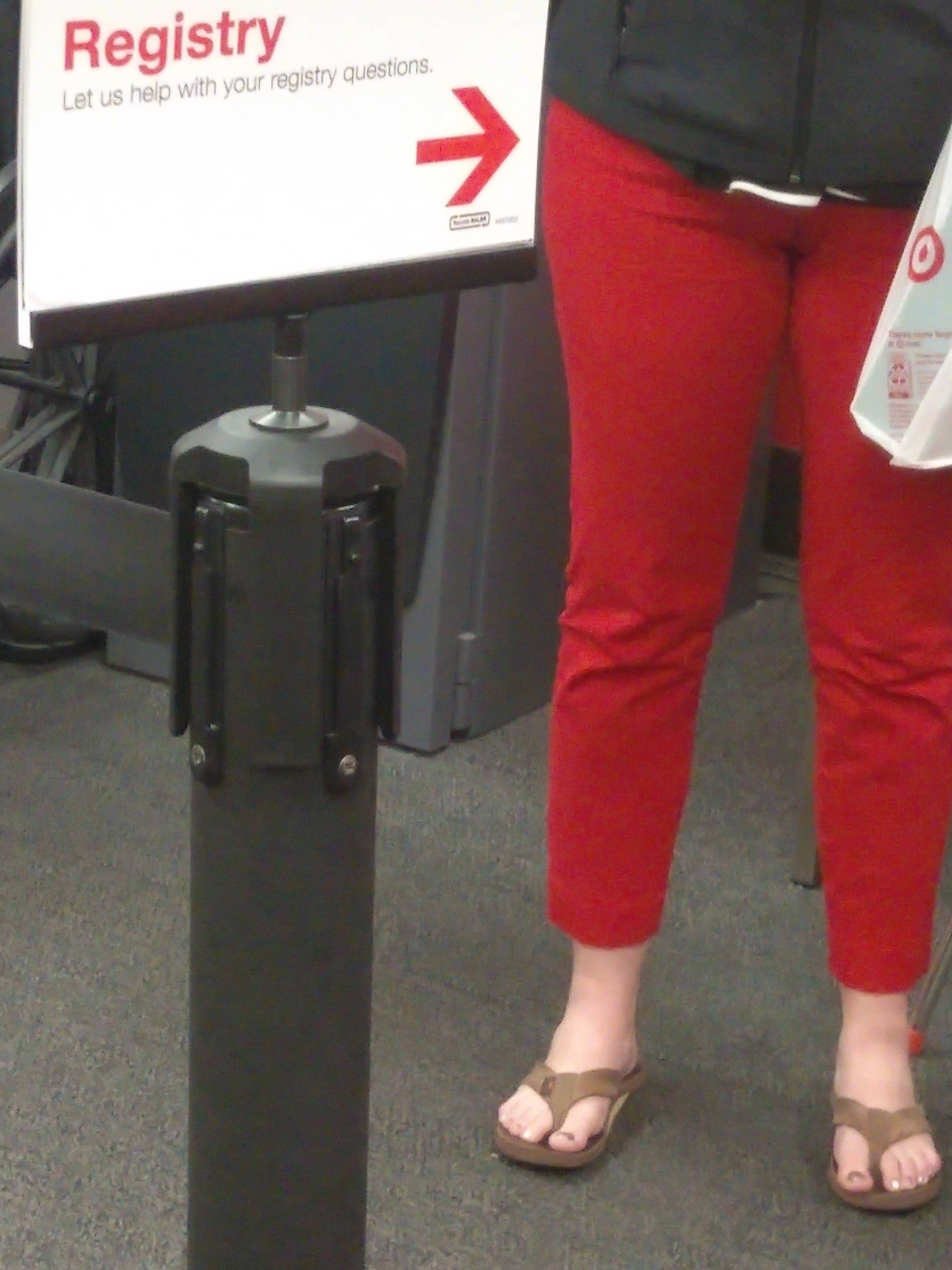 This way to the camel toe | Scrolller