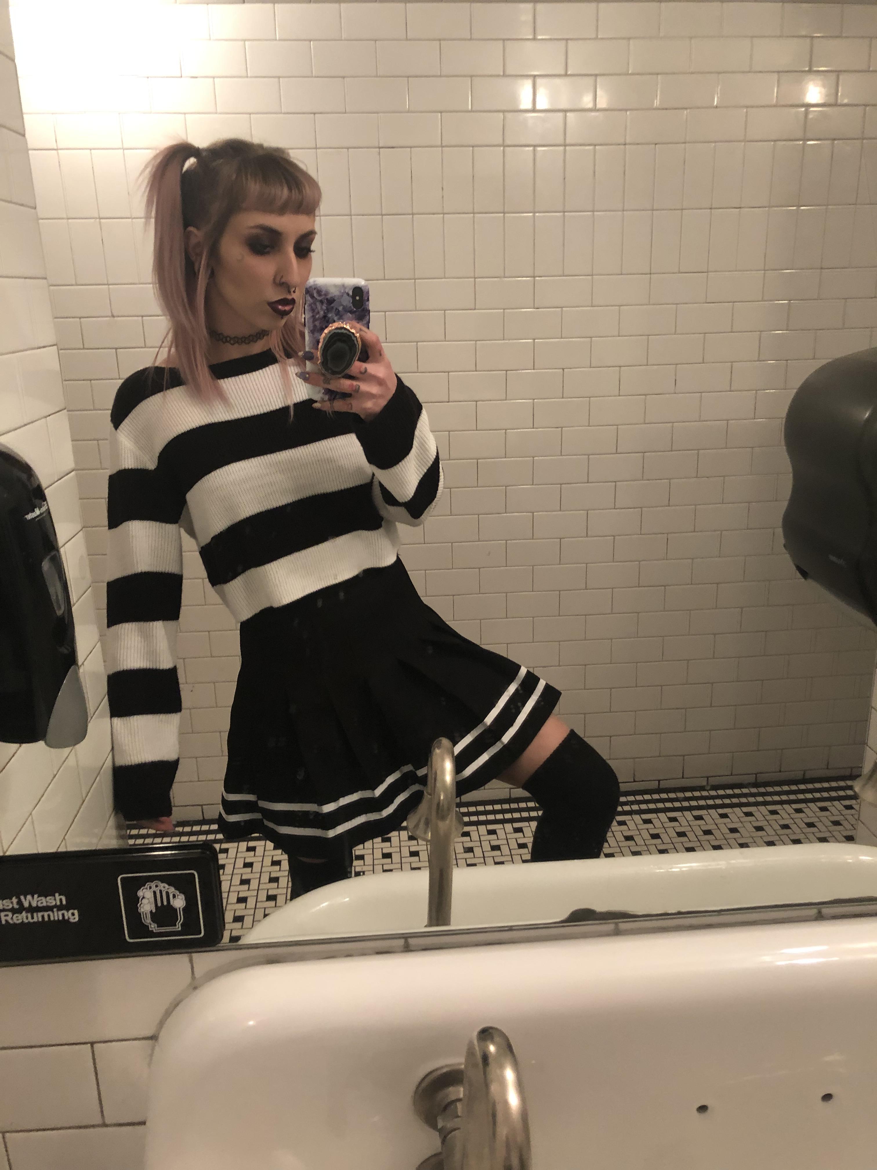 Throwback to when I had bangs and we could still go out to the bar ...