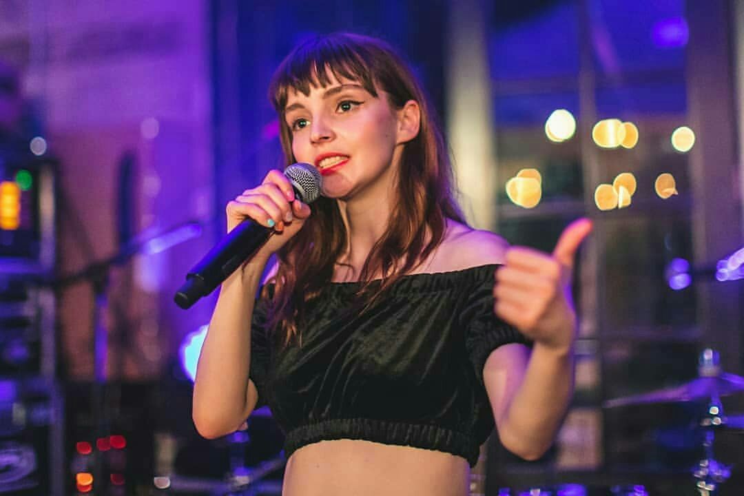 Thumbs up | Scrolller