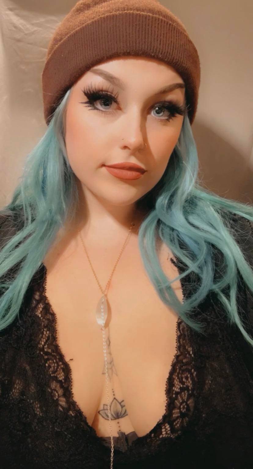 crystals & tittys 😝 OC [F] | Scrolller