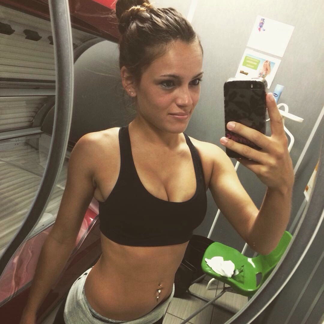 Tight black top | Scrolller