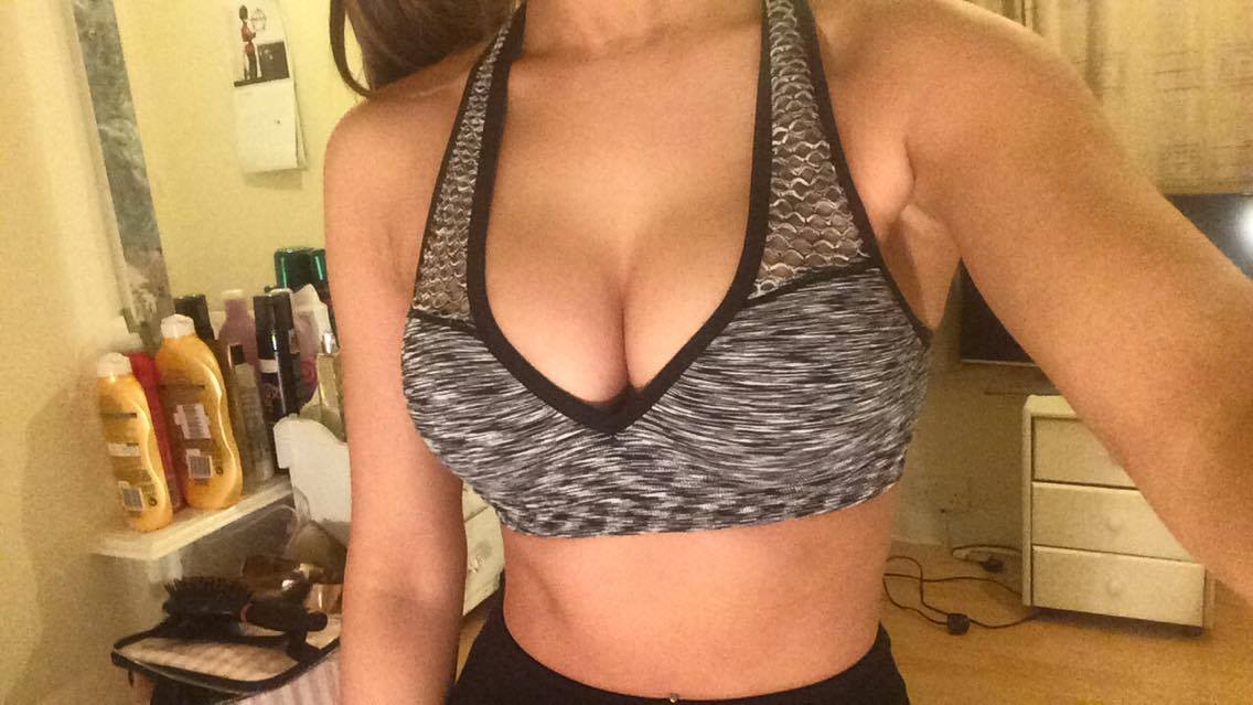 Tight squeeze | Scrolller