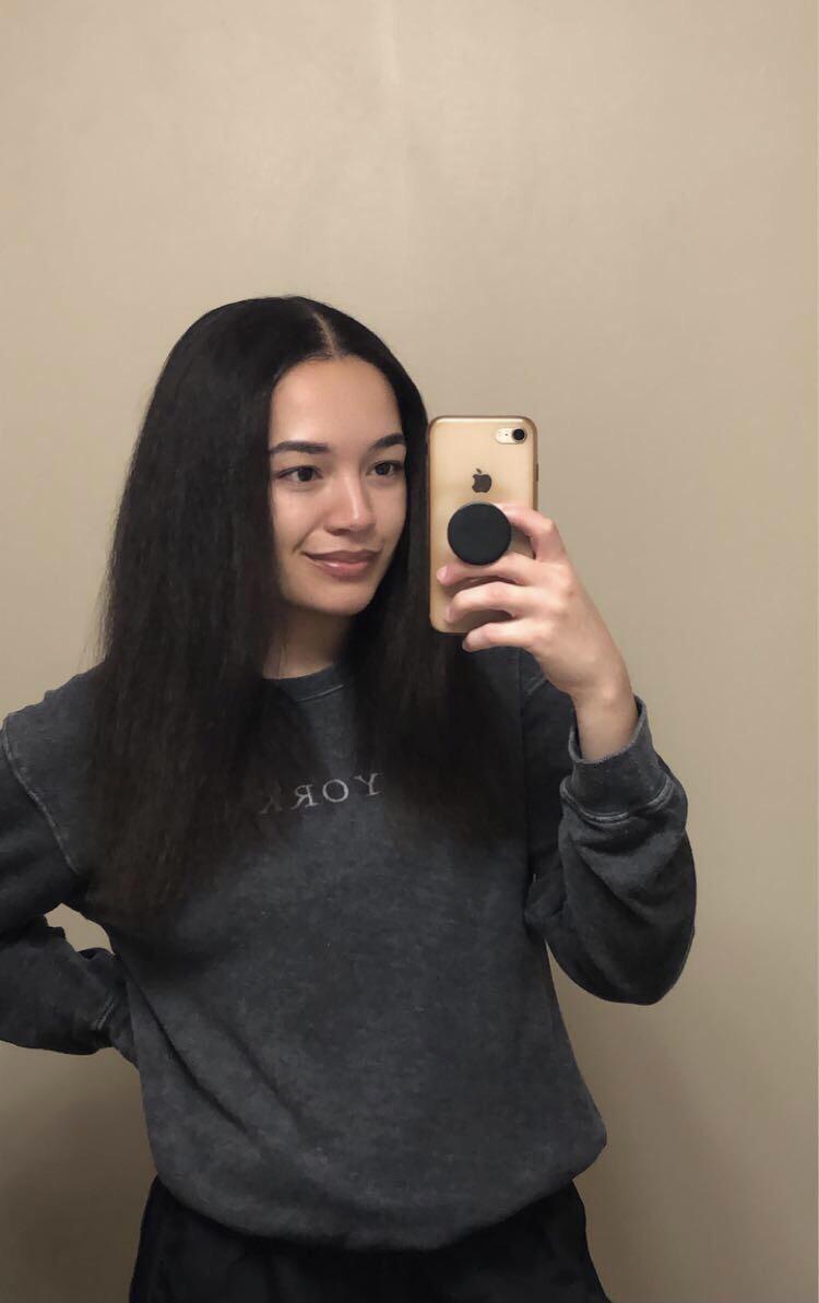 Time to relax 🍷 (24f) | Scrolller