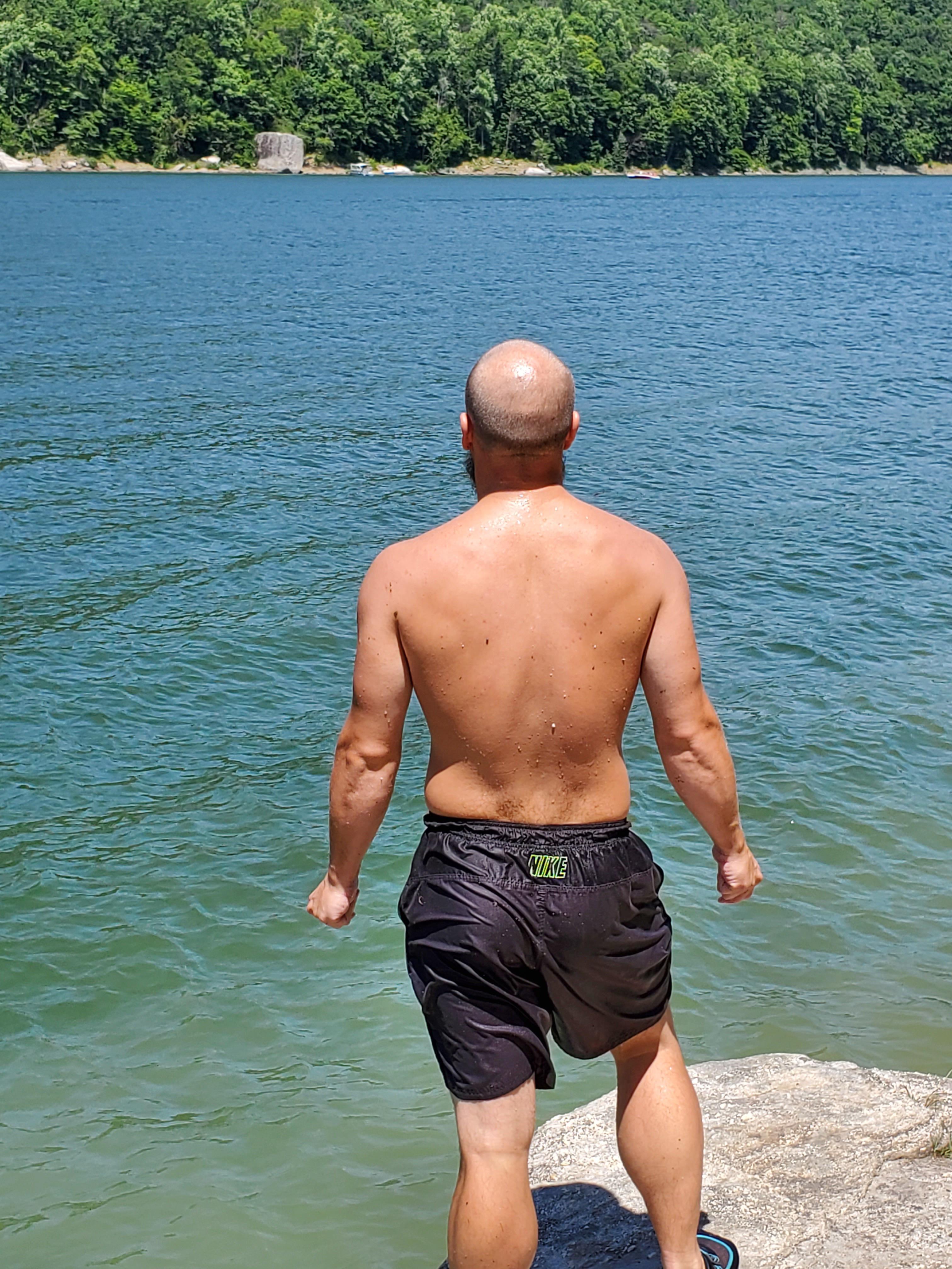 Time to skinny dip ! 😜 | Scrolller