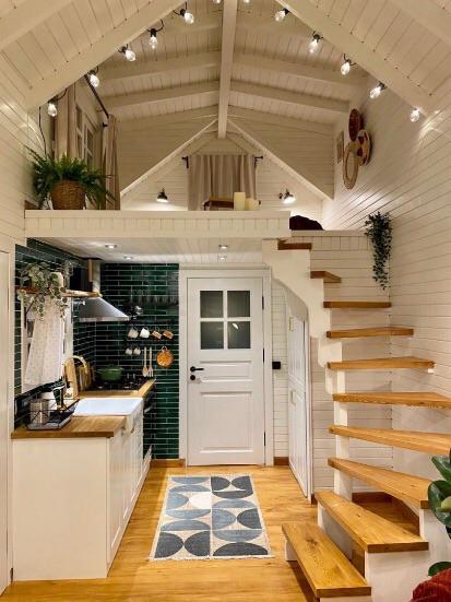 Tiny House with Amazing Interior Design | Scrolller