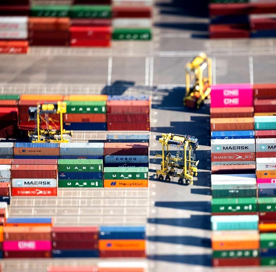 Tiny shipping containers | Scrolller