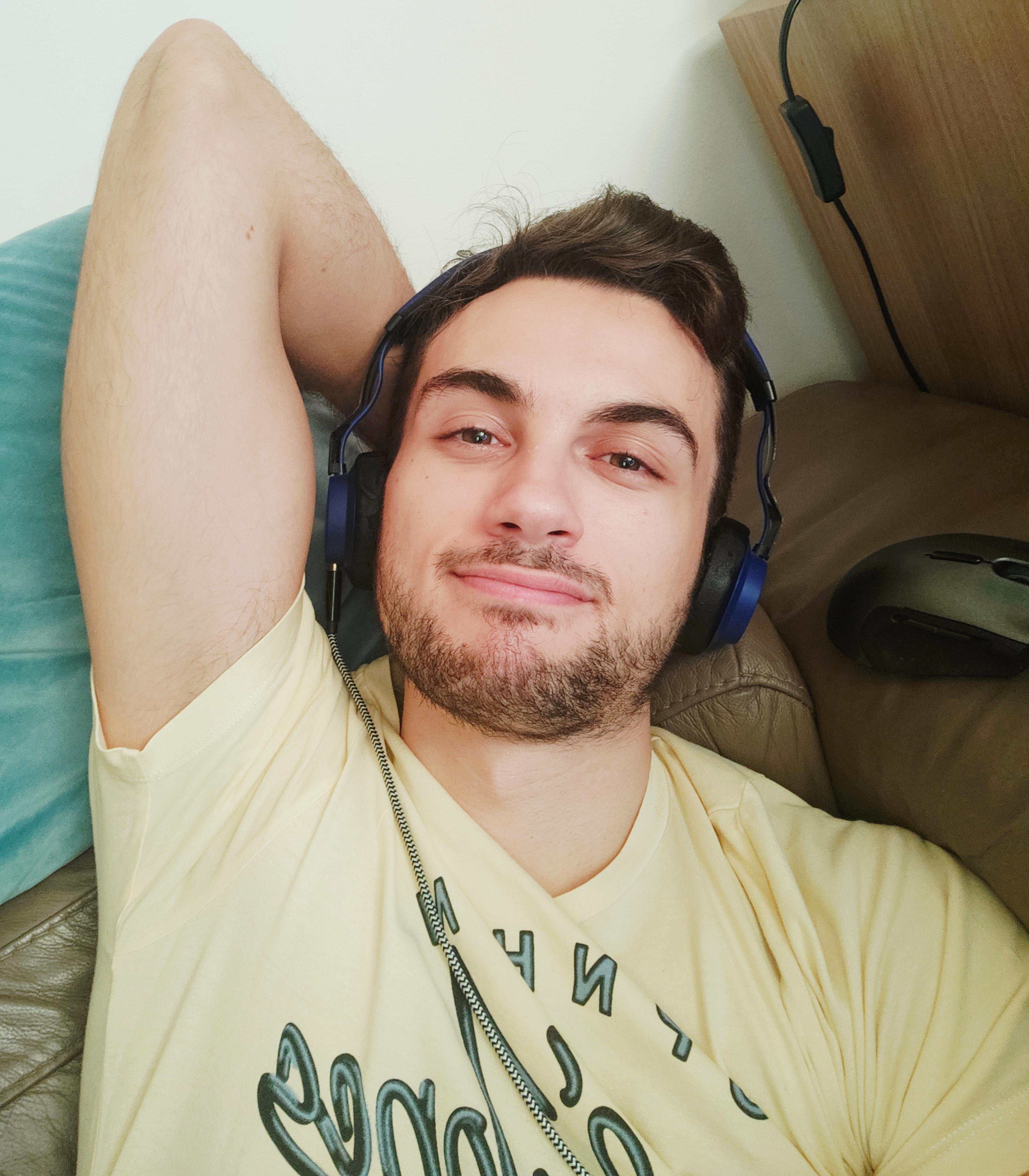 Tomorrow I have my final exams and under this smile I'm melting under ...