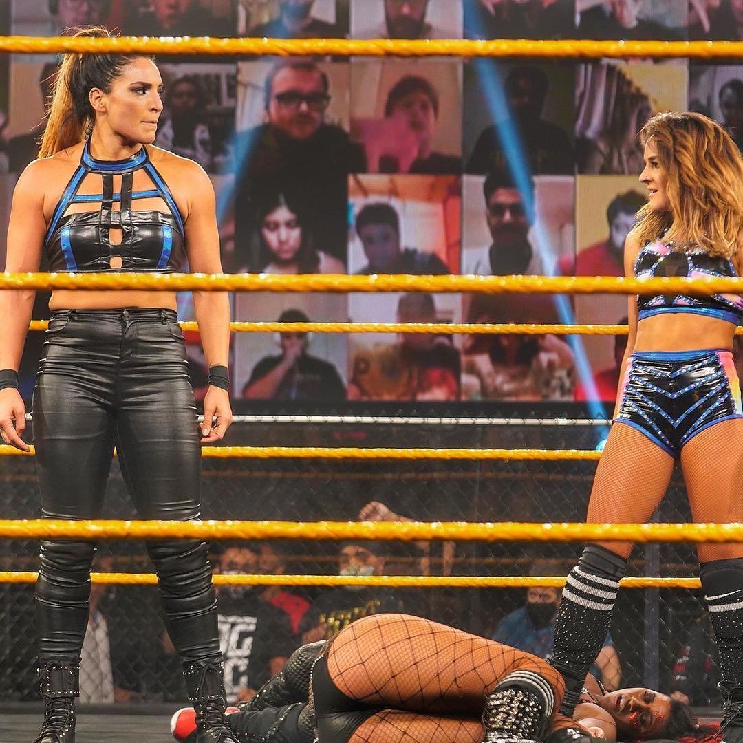 Toni storm lip slip | Scrolller