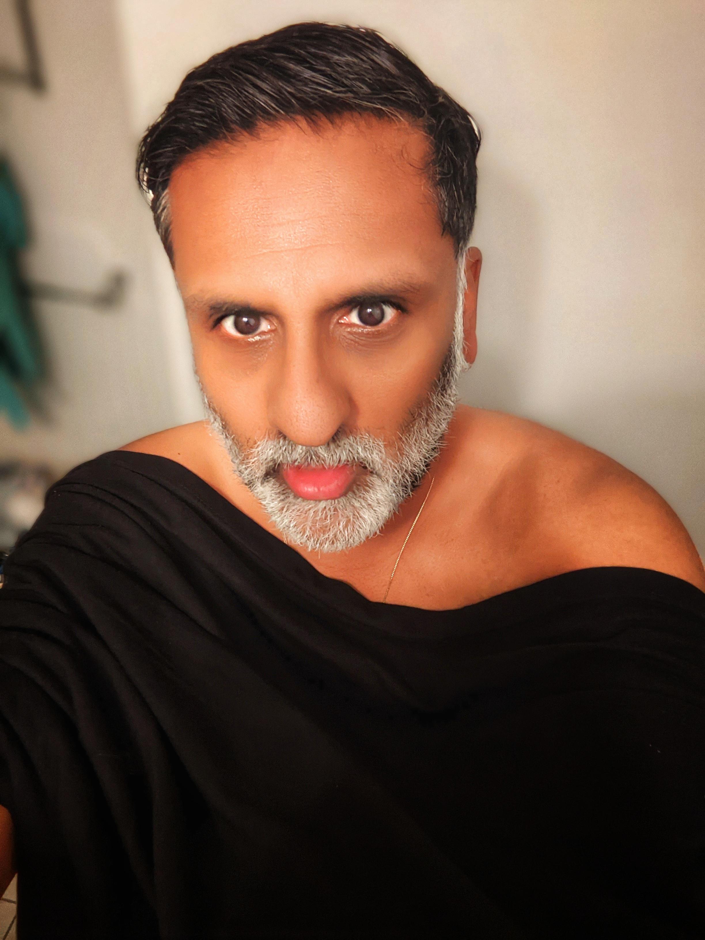 Toronto Dad Bod Looking For Exercise Guru To Whip Me Into Shape Also