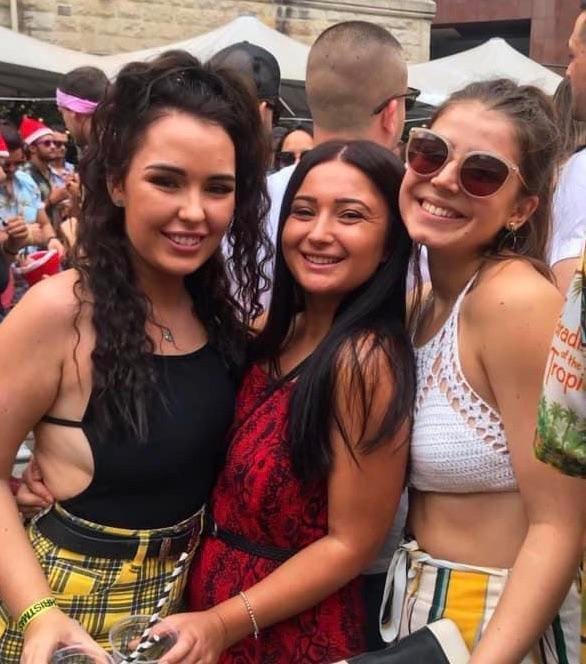 Tough choice | Scrolller