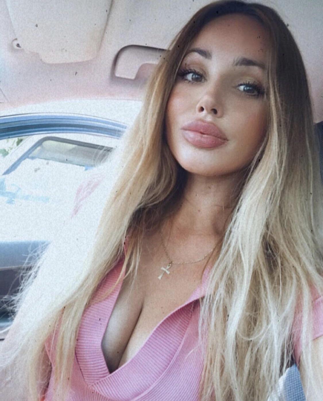 Travel down 🍒 | Scrolller