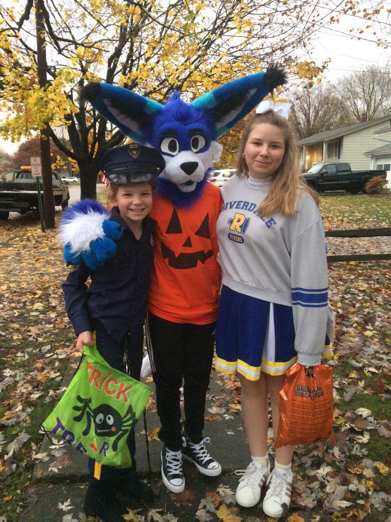 Trick or treating with my cousins | Scrolller