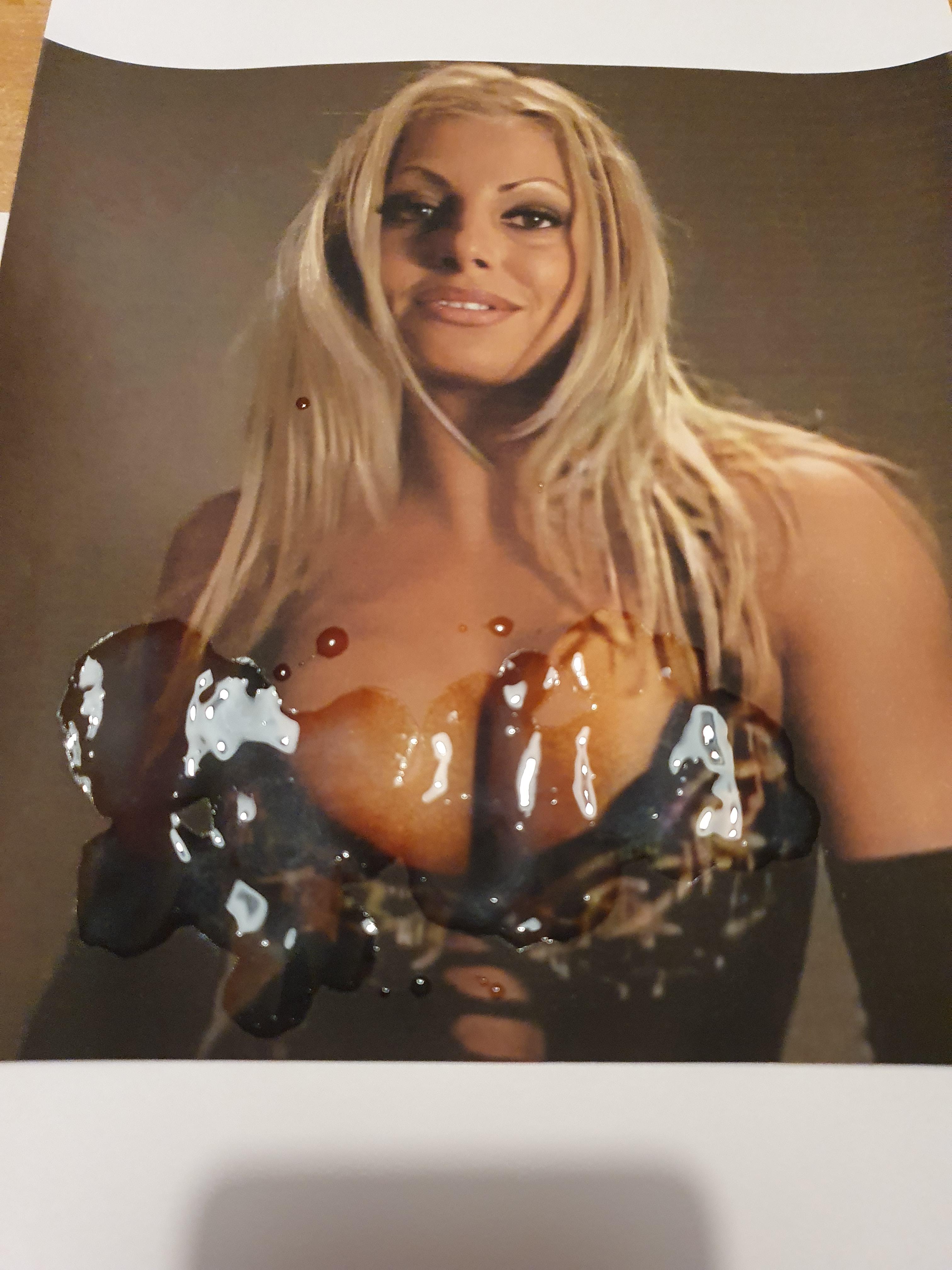 Trish Stratus | Scrolller