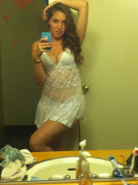 Trying on lingerie | Scrolller