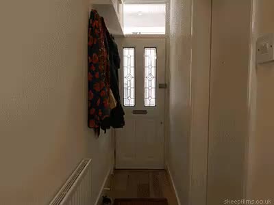 Trying to escape [L] | Scrolller