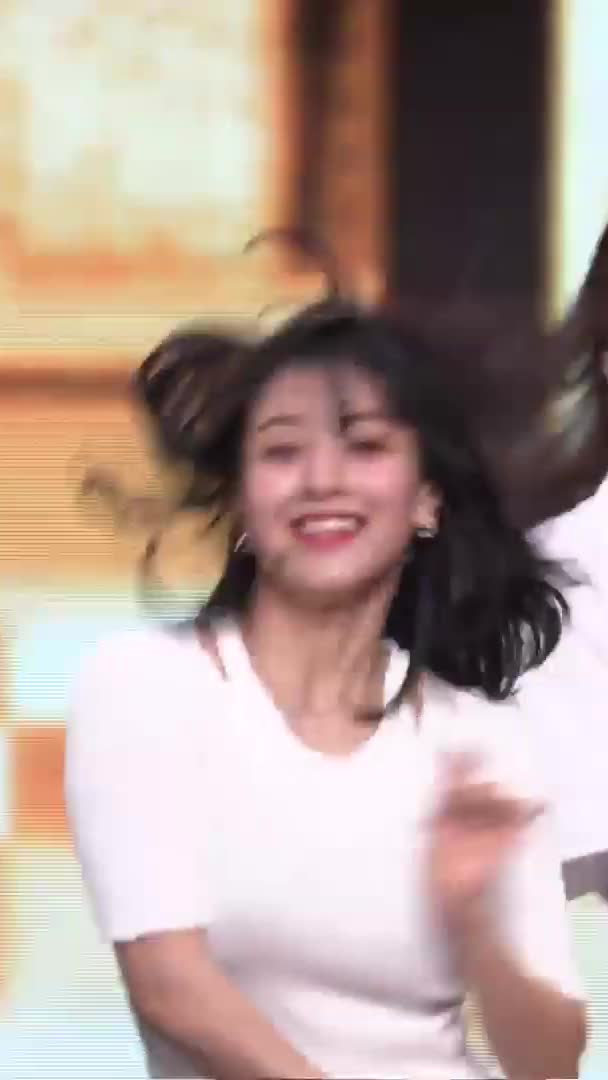 TWICE - Jihyo | Scrolller