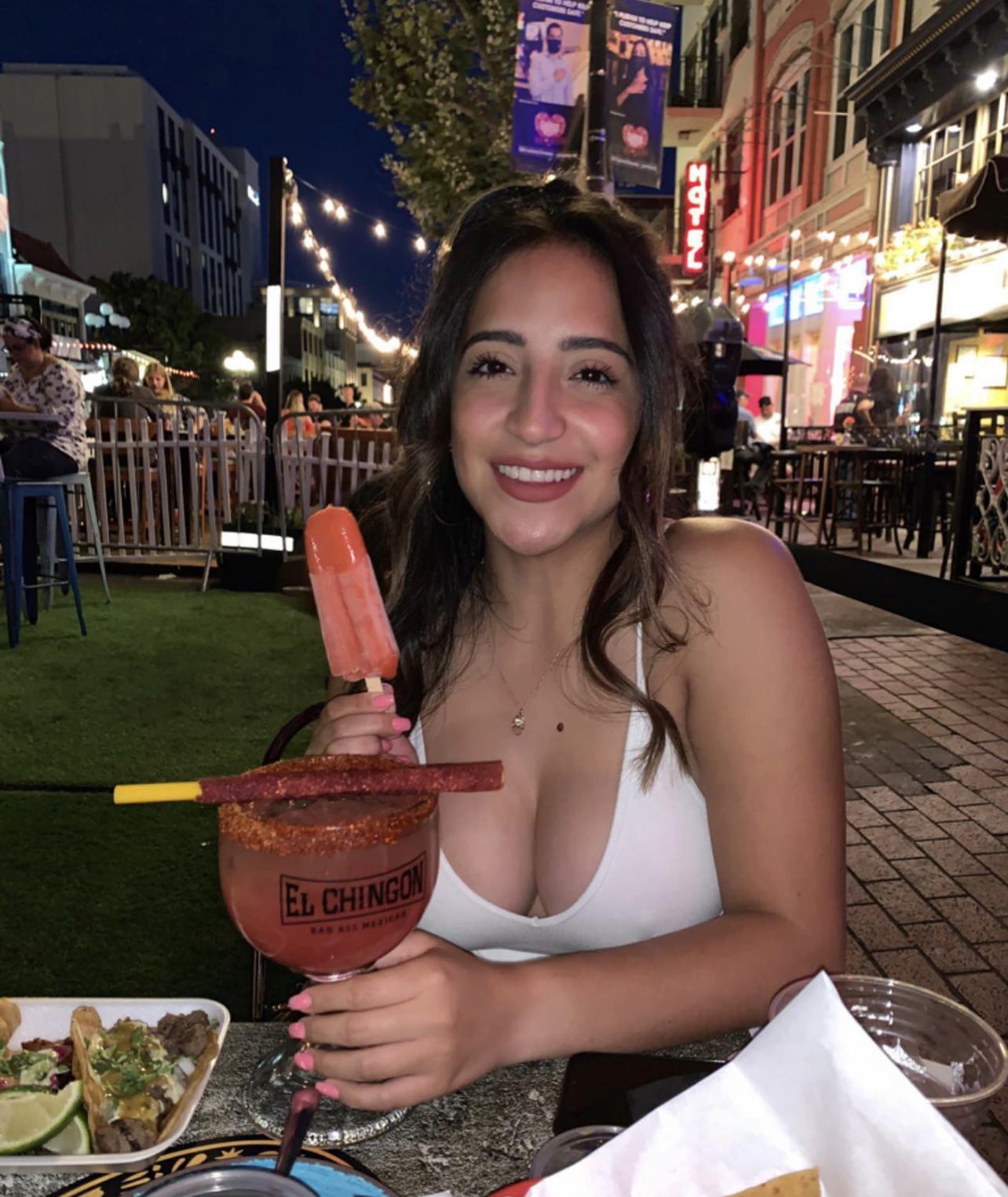 Two dinners 😳 | Scrolller