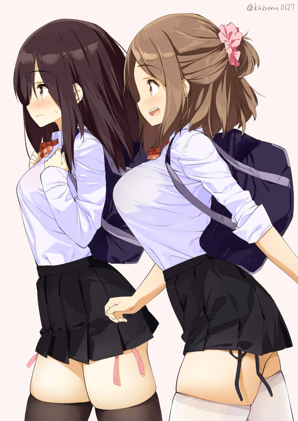 Two Girls [original] Scrolller