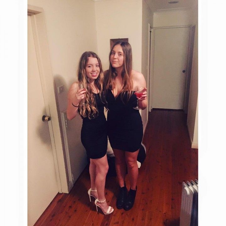 Two girls, two dresses | Scrolller