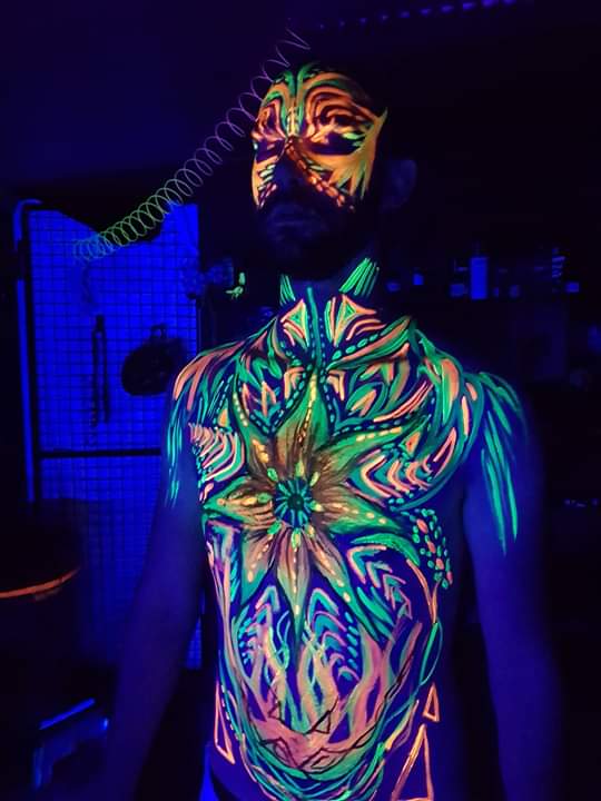 Ultraviolet flower. | Scrolller