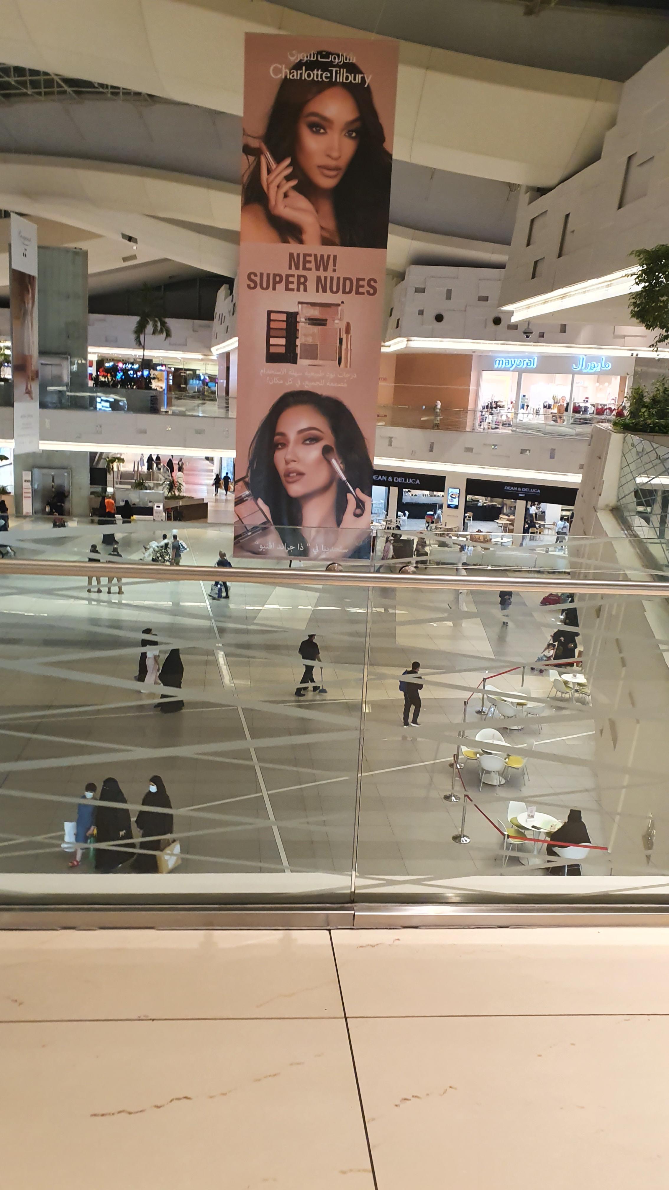 Ummm..... | Scrolller