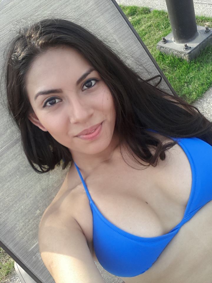 Una ecuatoriana guapa | Scrolller