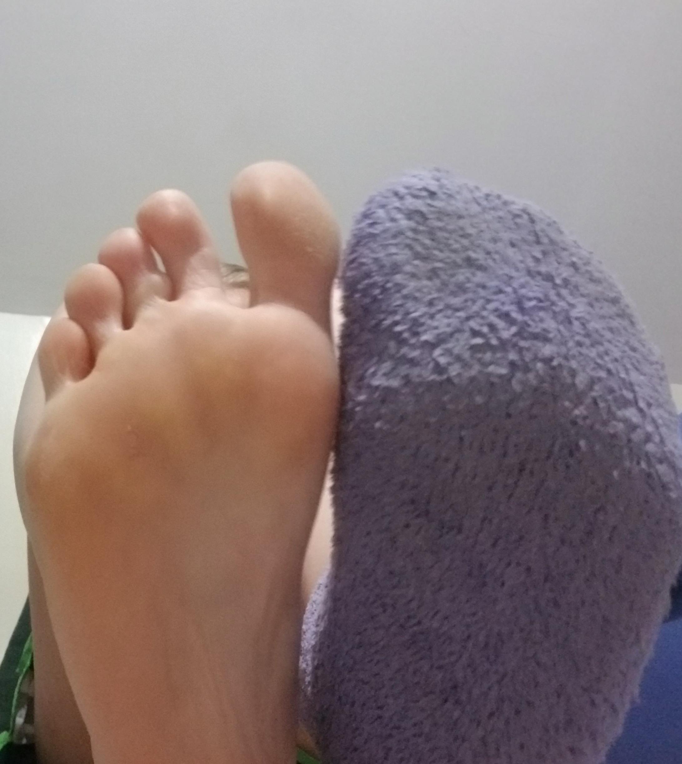 Under my Fuzzy Friday socks 🙈 | Scrolller