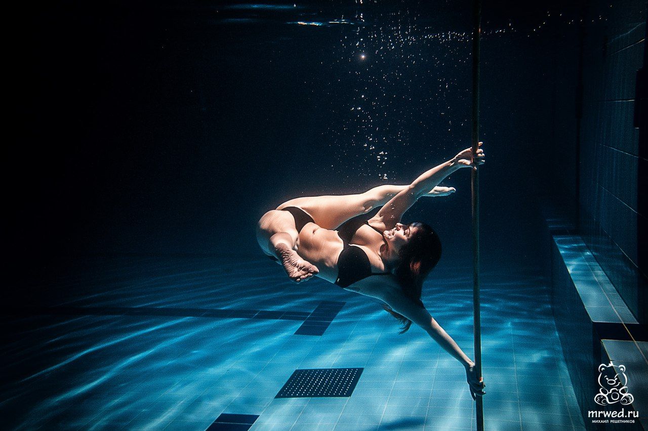 Underwater pilon | Scrolller