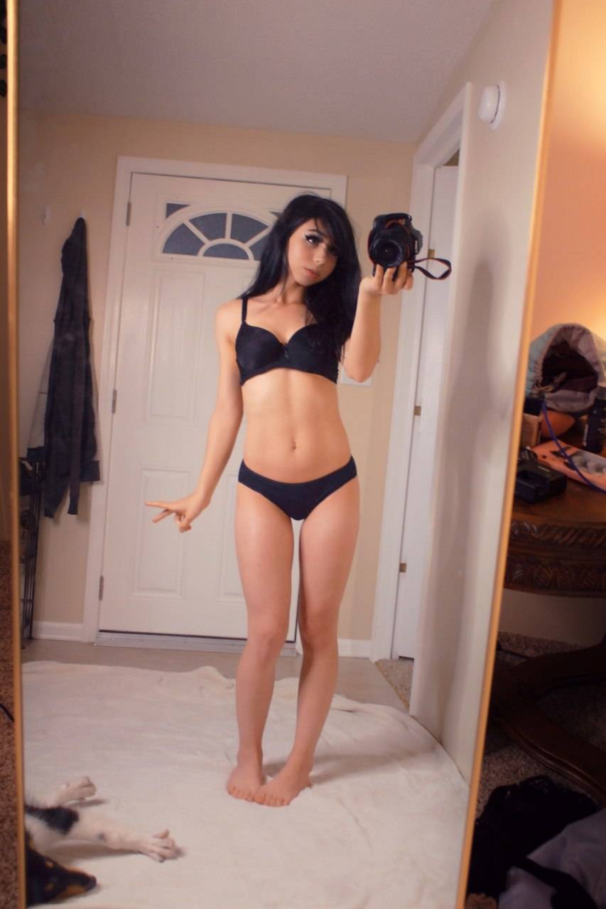 Underwear selfie | Scrolller