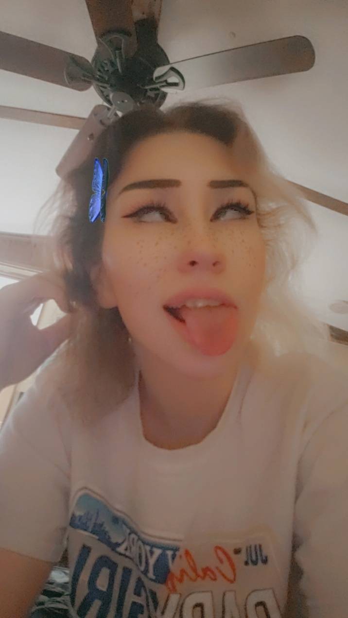 🖤 Scrolller