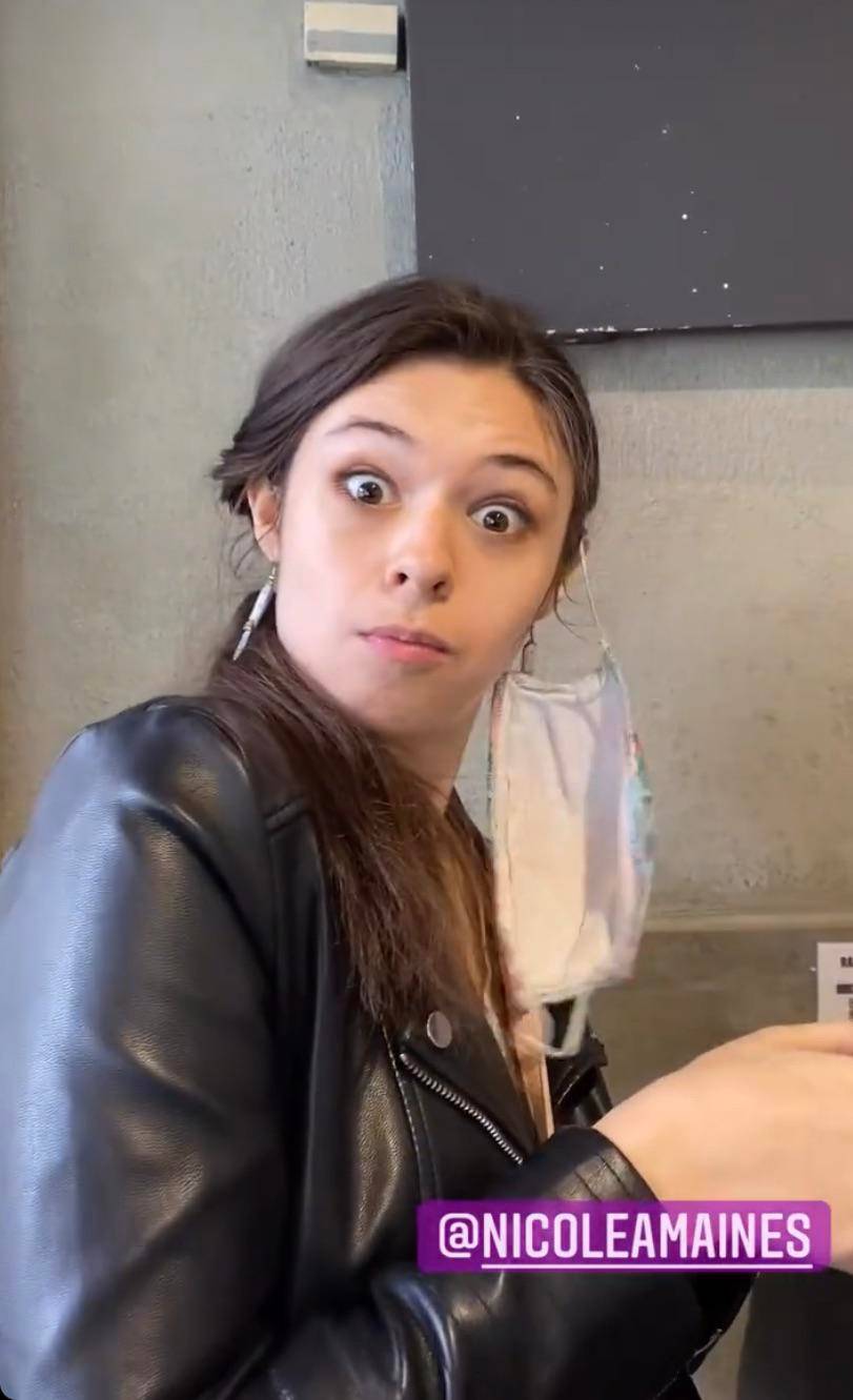 👀👀 | Scrolller