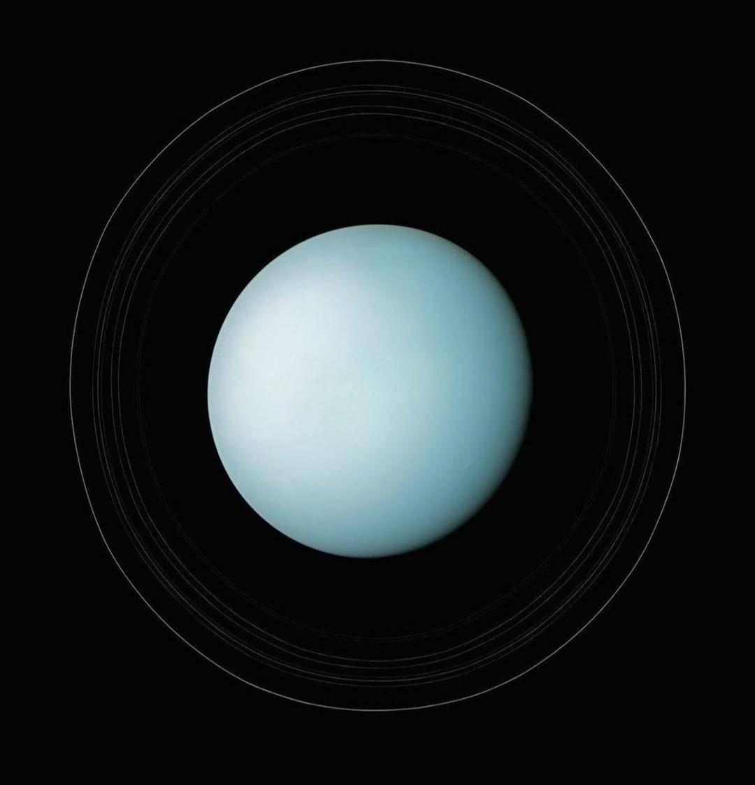 Uranus and its rings. Captured by Voyager 2 on January 24, 1986 | Scrolller