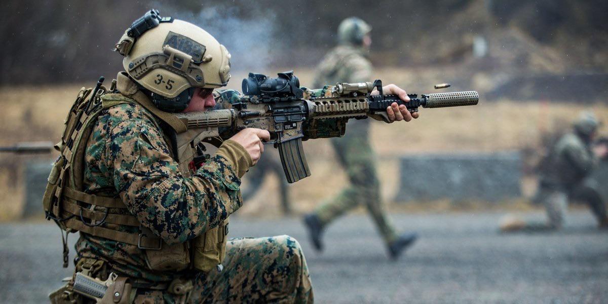 USMC Marine in a live fire drill [999x999] | Scrolller