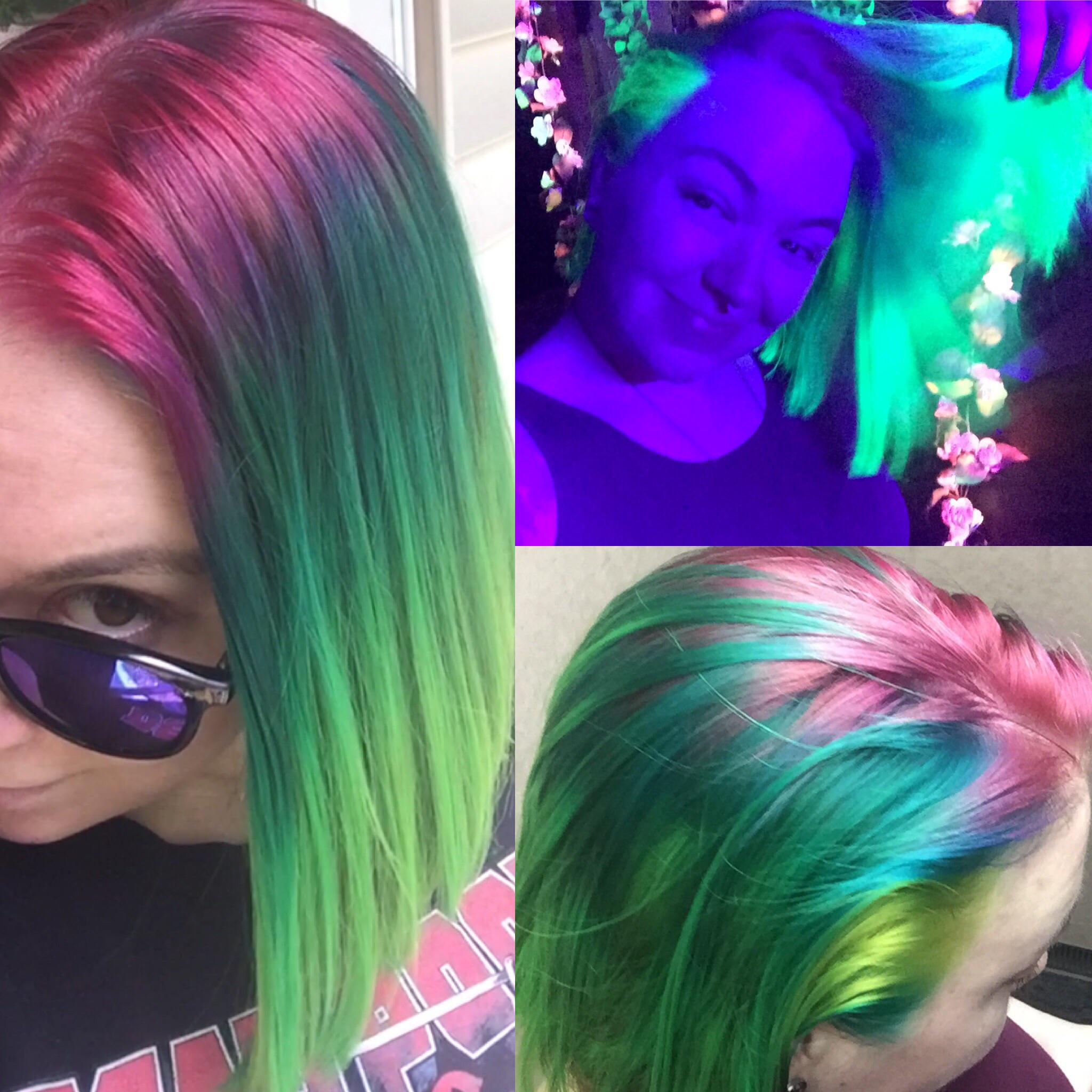 UV Reactive Bird of Paradise 🥳 | Scrolller