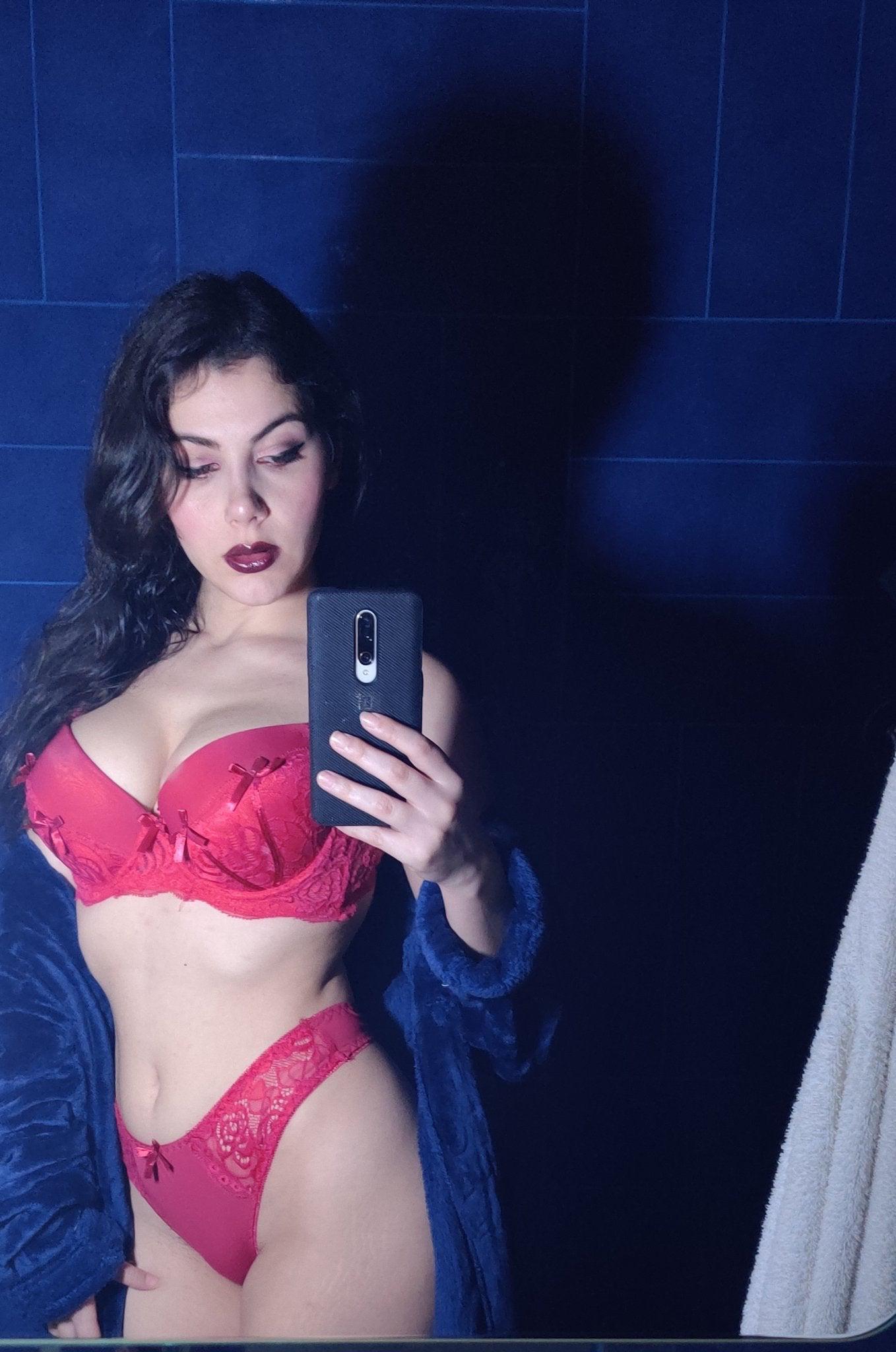 Valentina Nappi (spotlight) | Scrolller