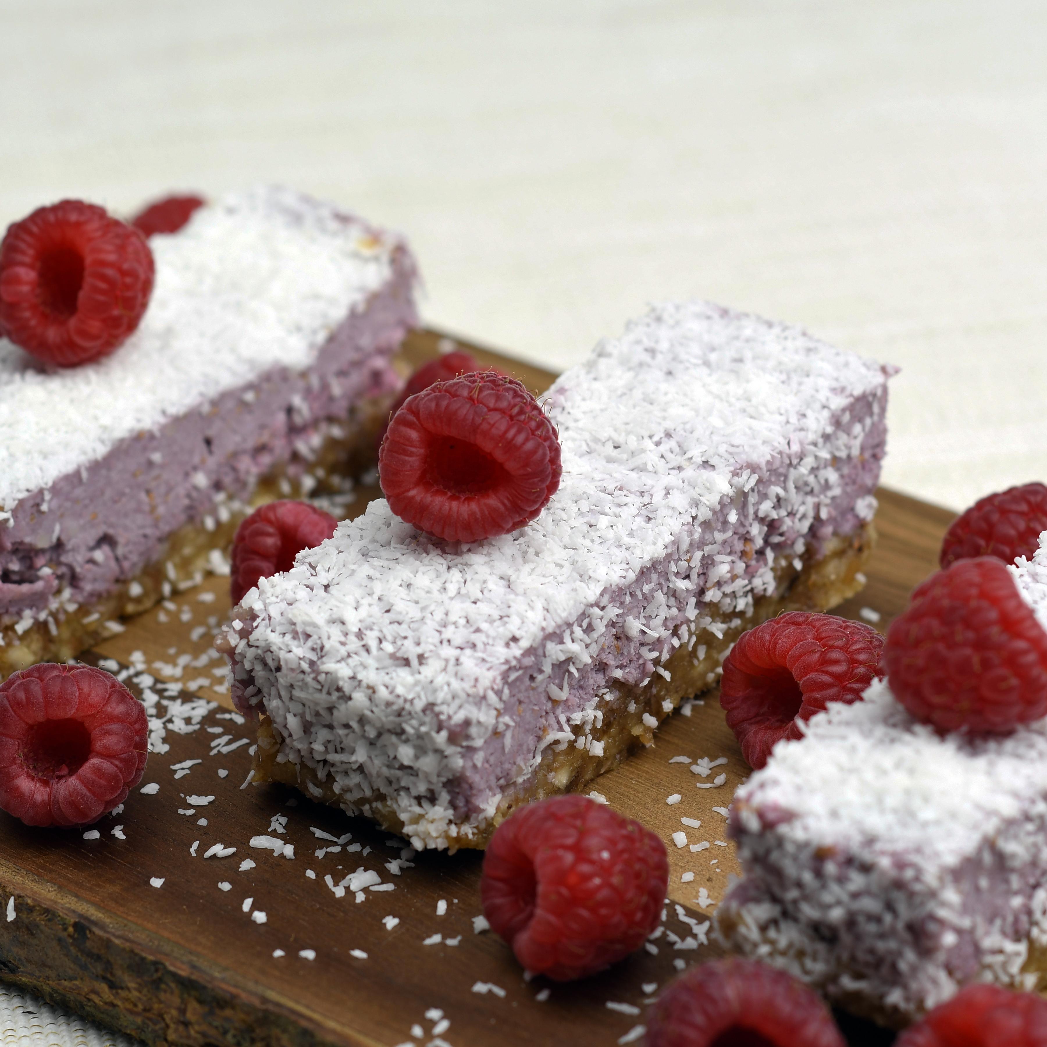Vanilla Raspberry Cream Bars | Scrolller