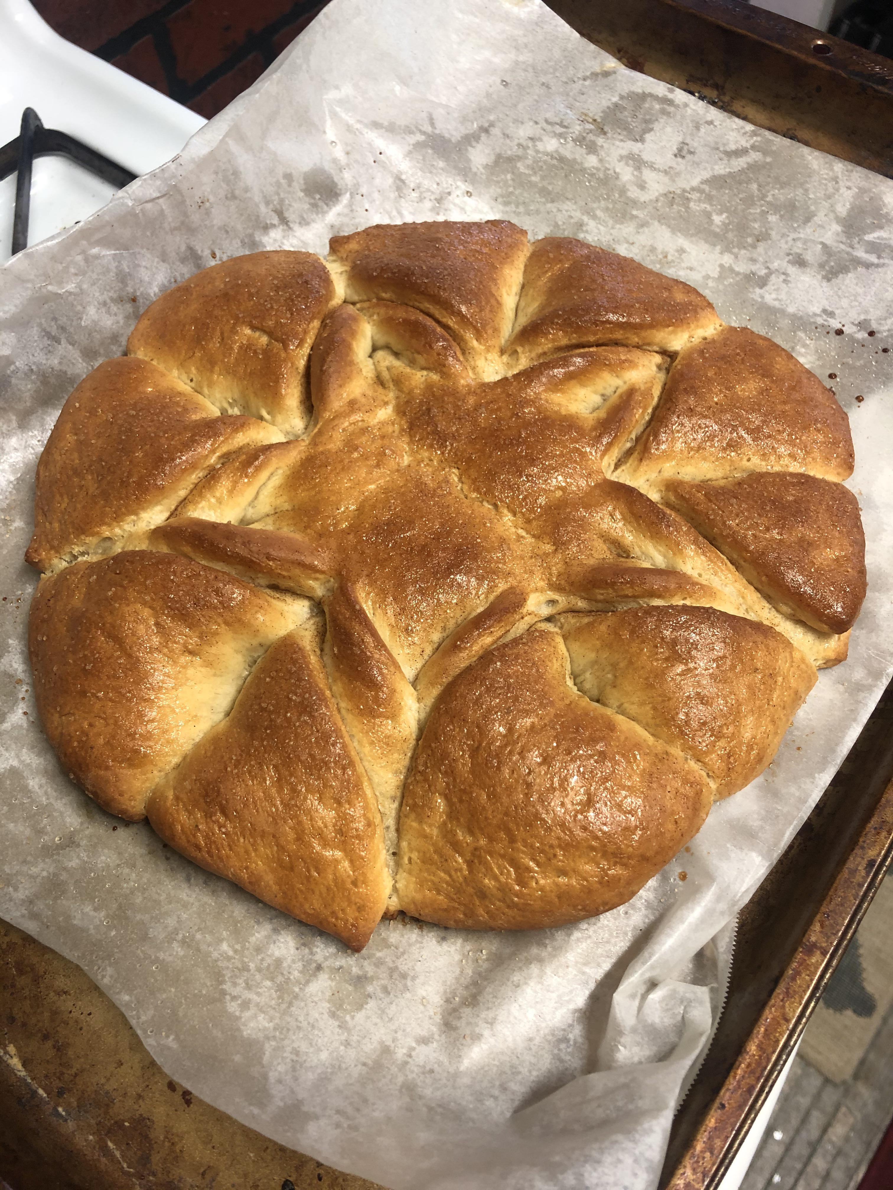 Vegan Cinnamon Star Challah Bread | Scrolller