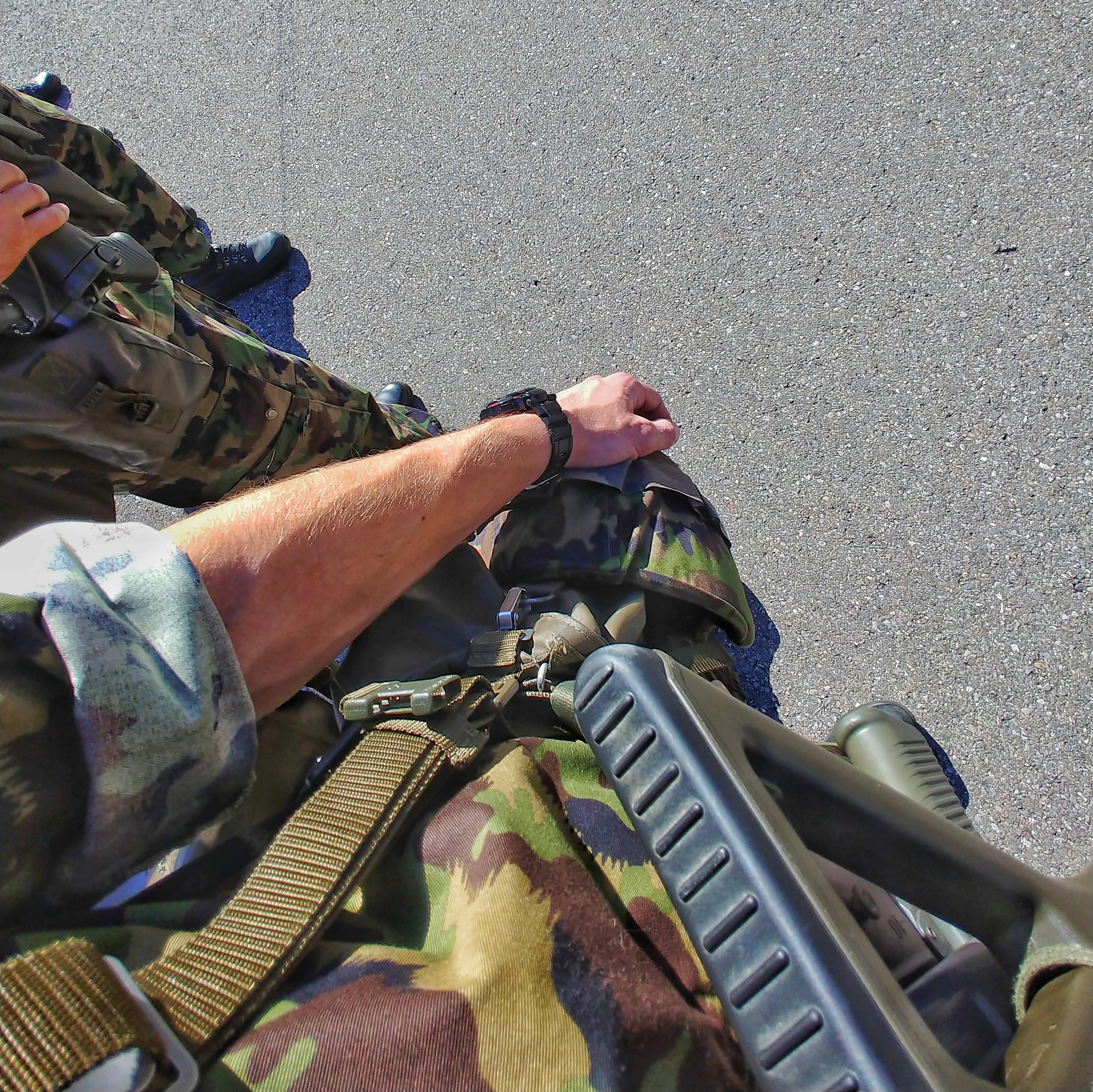 Veiny Army | Scrolller