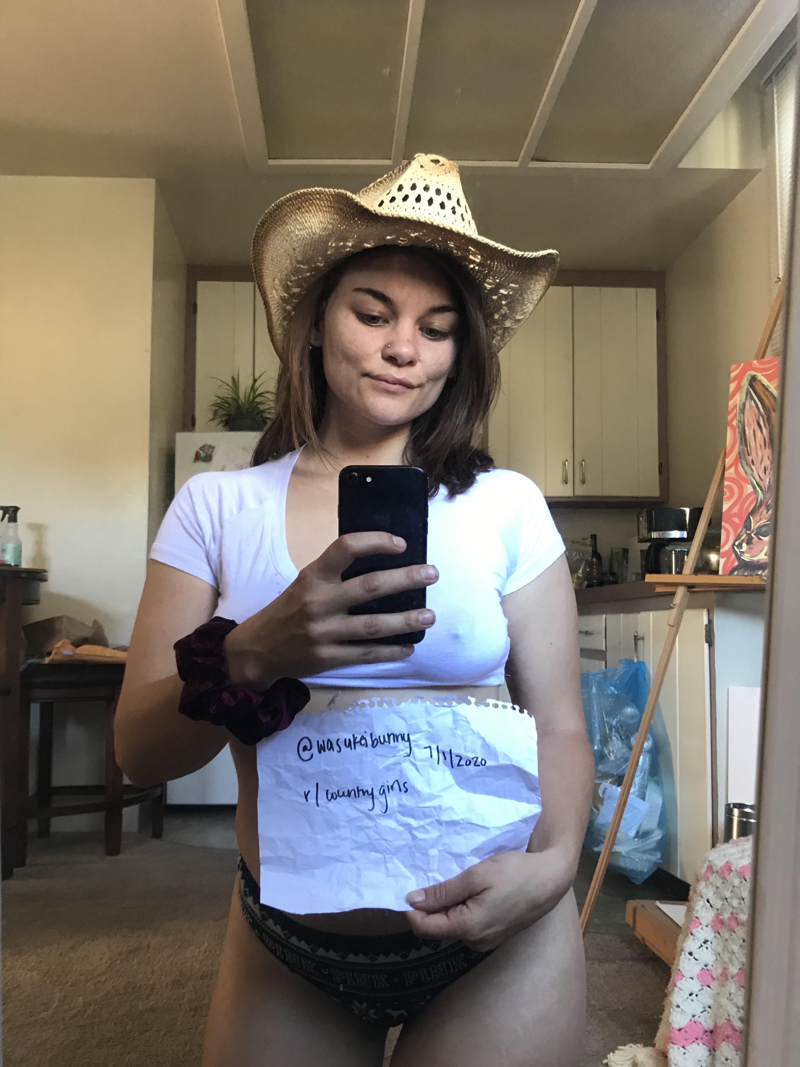 Verification Post! 🐇 | Scrolller