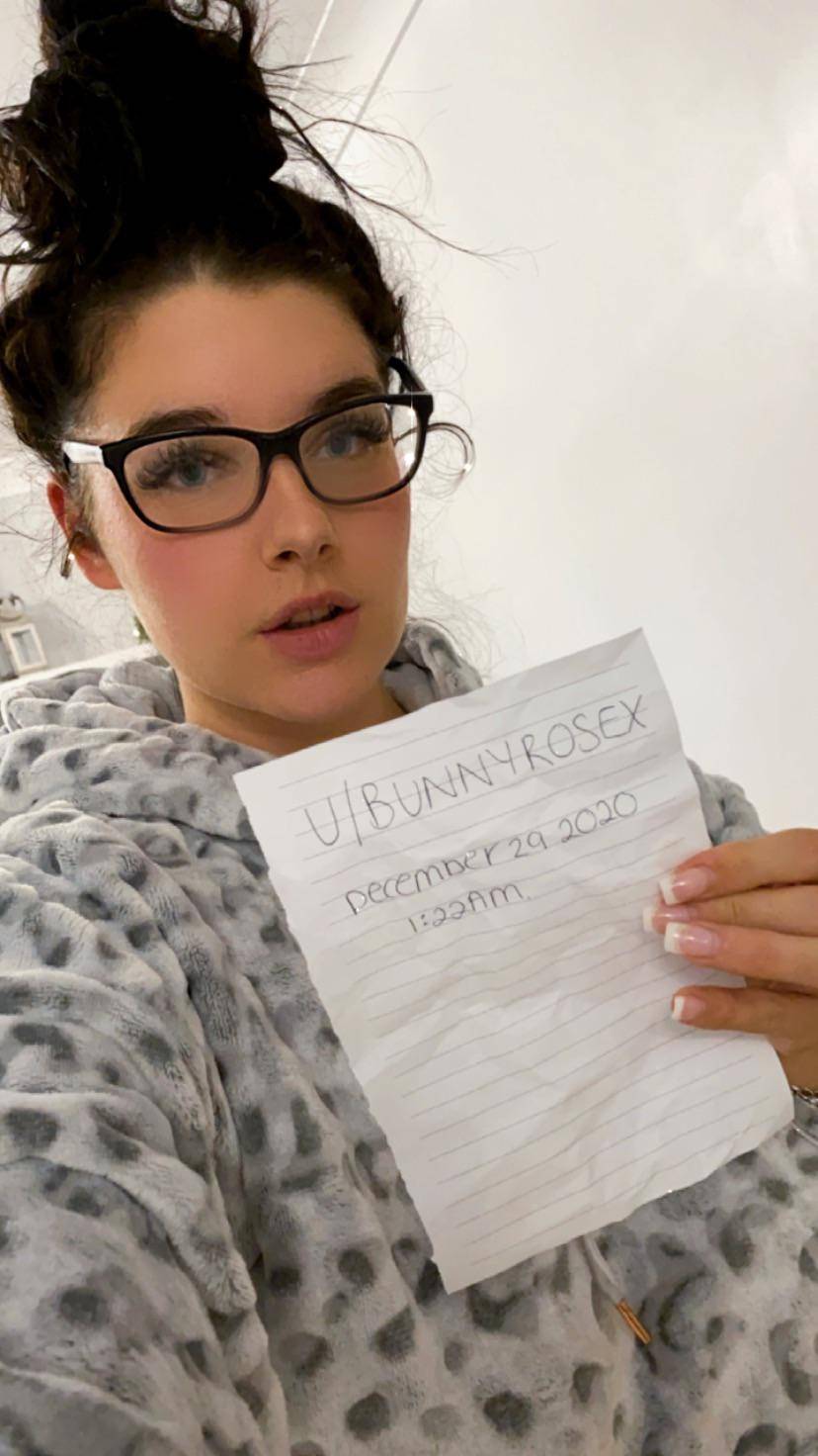 VERIFICATION POST. | Scrolller