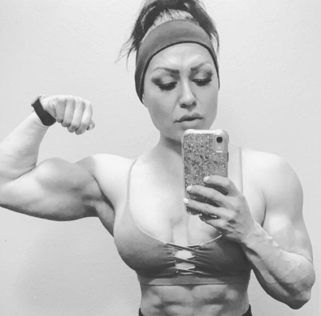 Victoria Flores | Scrolller