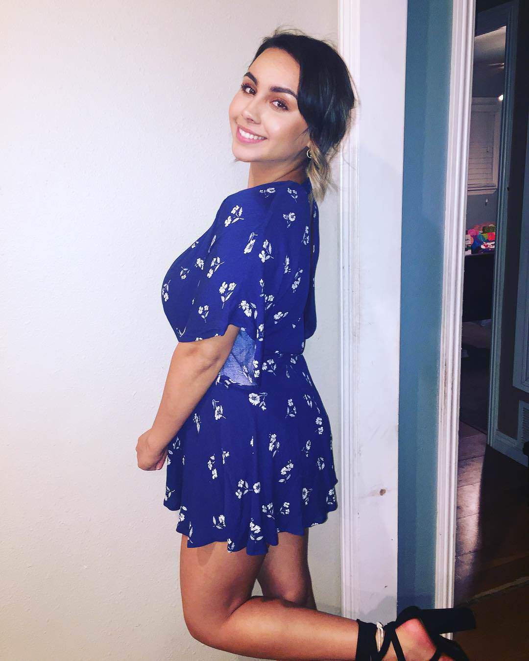 Victoria | Scrolller